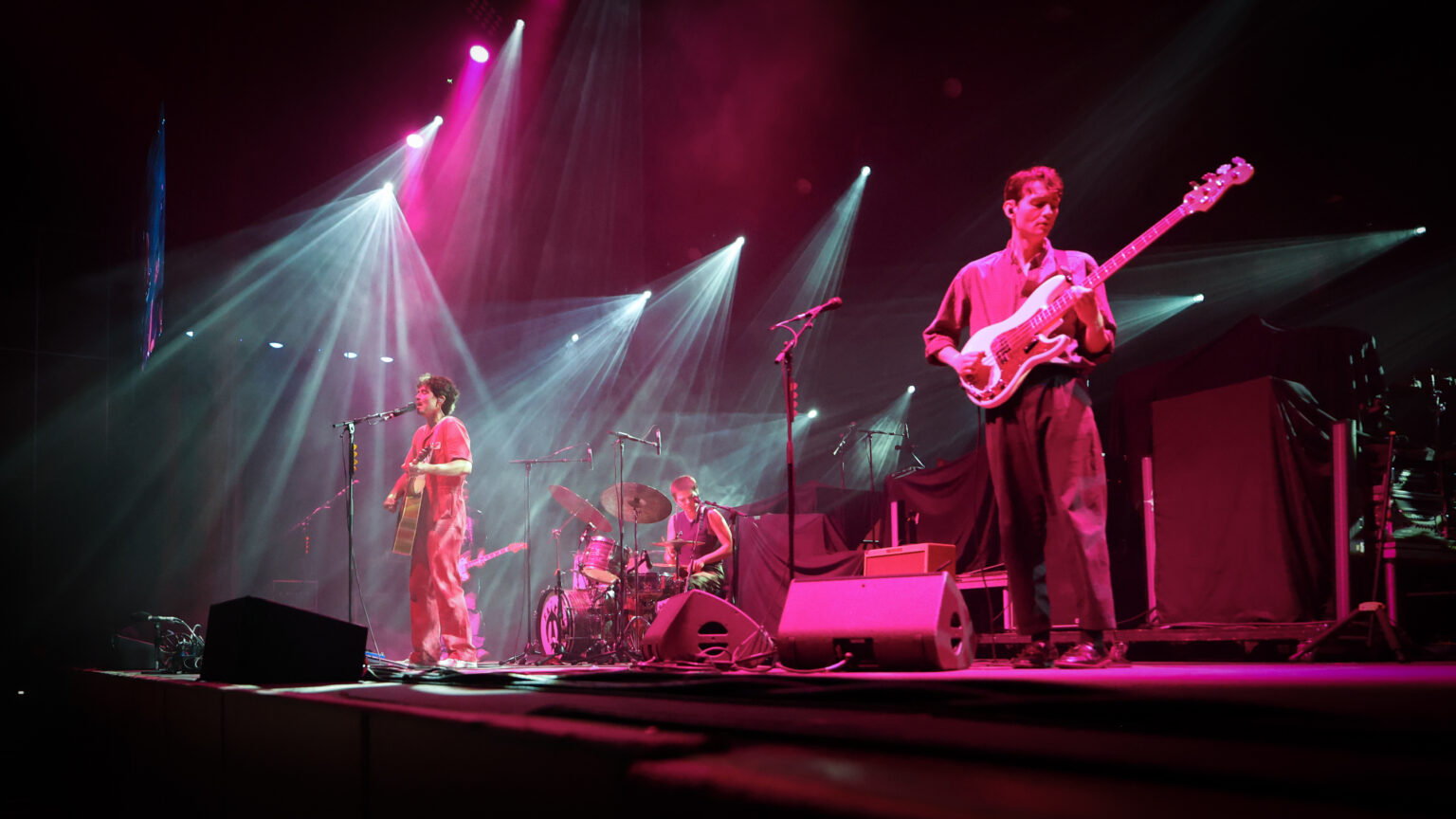 Modest Mouse play through 30 years of music at their Reno show - Tahoe ...